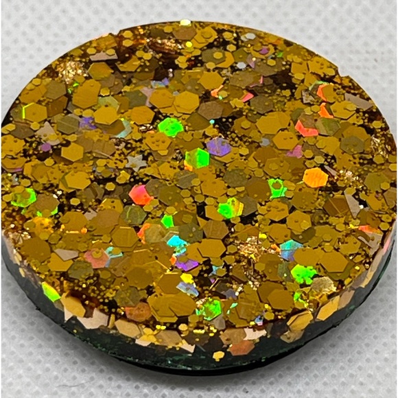 Cell Phones & Accessories | New Green And Gold Pop Socket | Poshmark